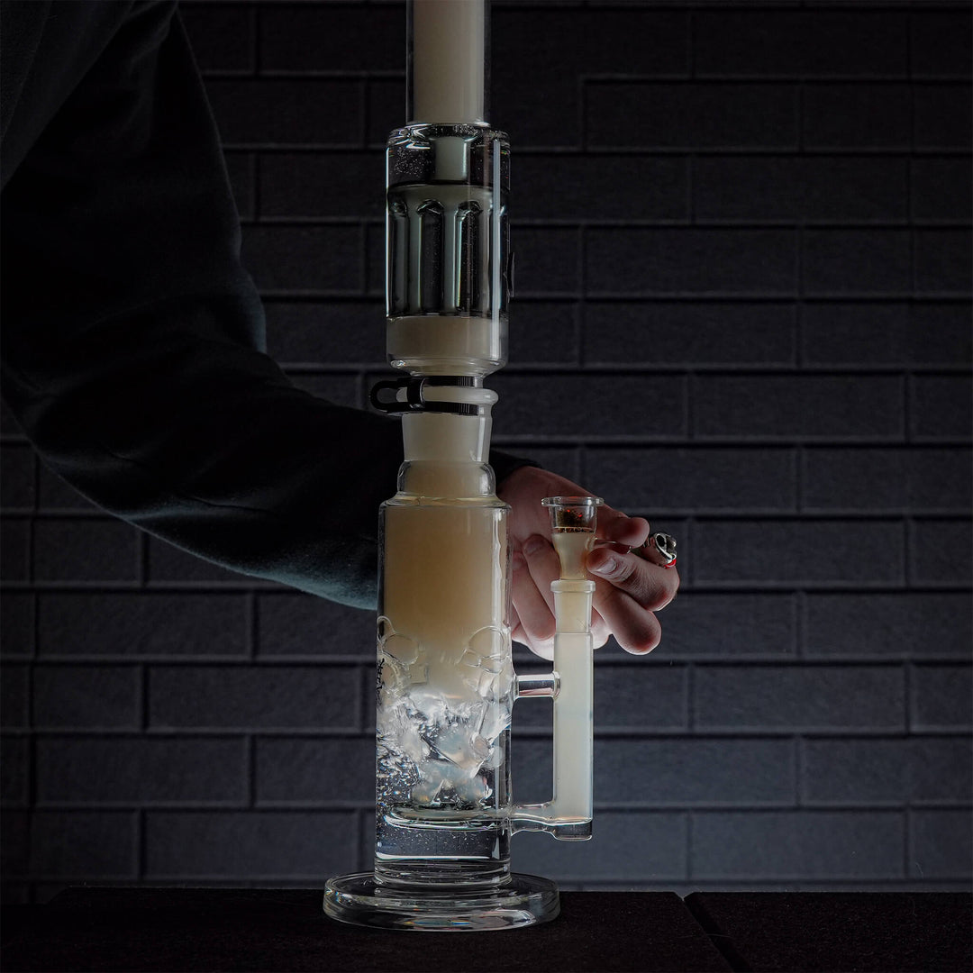 Inside Out Bong | Rare Function | Cough-Free – The Freeze Pipe