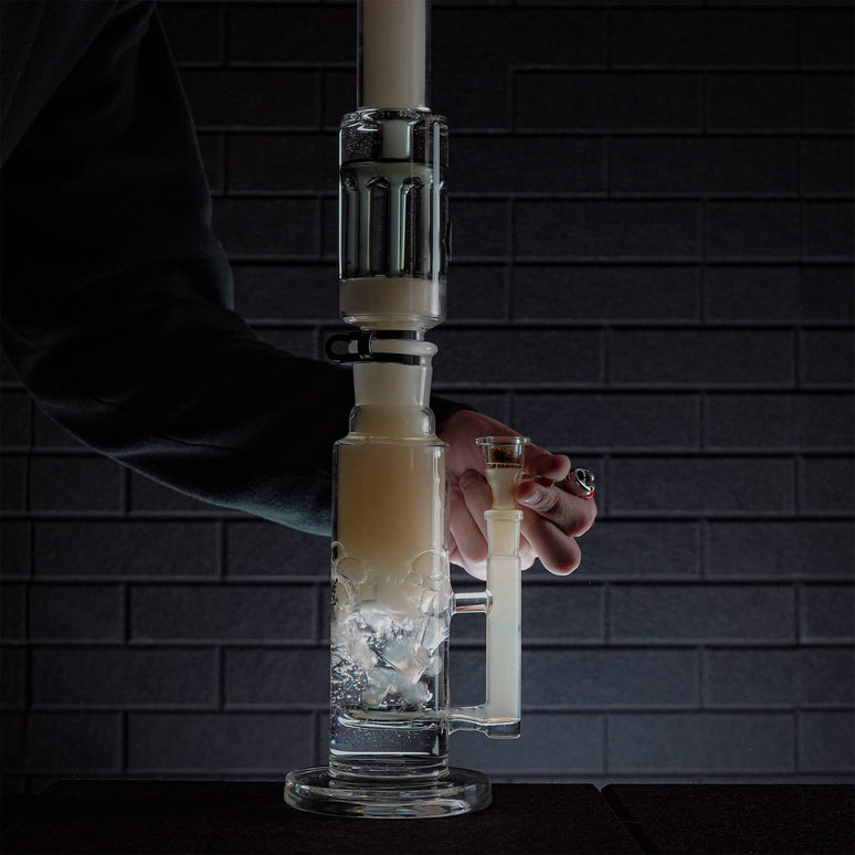 Inside Out Bong | Rare Function | Cough-Free – The Freeze Pipe